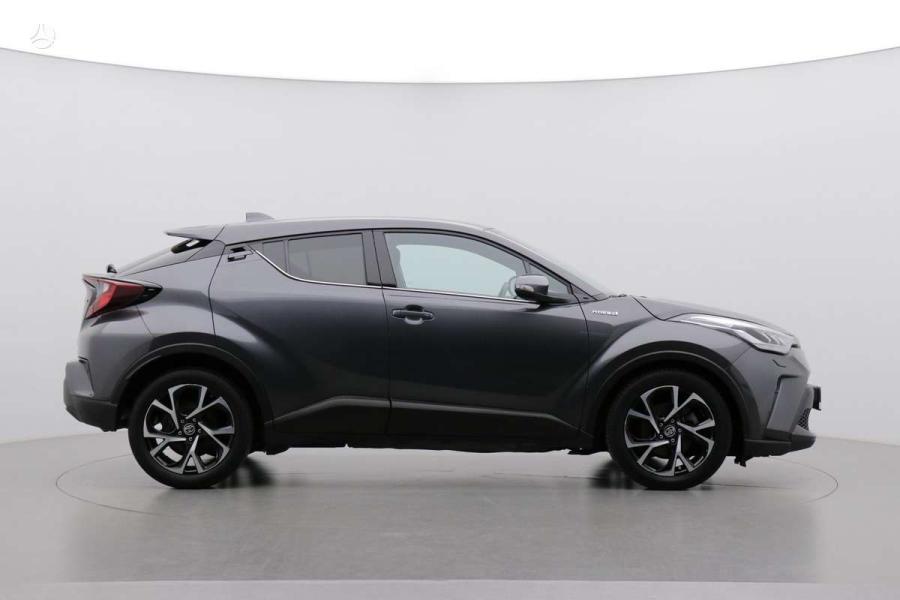 Серый Тойота C-HR 2021 в Вильнюс, объемом двигателя 1.80 л и пробегом 82 тыс. км за 23900 €, фото 18 на AUTOMOTO.COM.LV