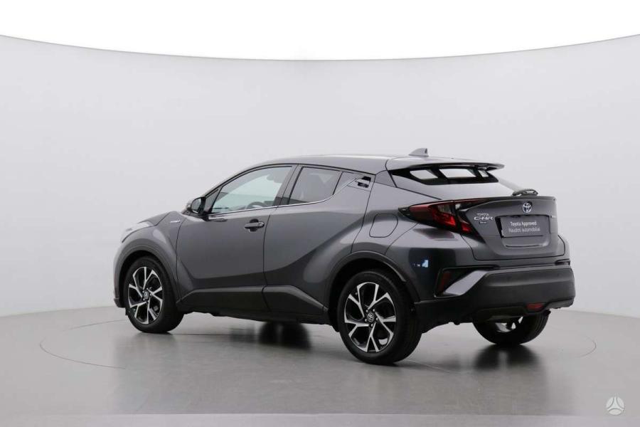 Серый Тойота C-HR 2021 в Вильнюс, объемом двигателя 1.80 л и пробегом 82 тыс. км за 23900 €, фото 19 на AUTOMOTO.COM.LV