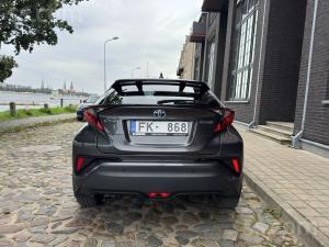 Серый Тойота C-HR 2021 в Рига, объемом двигателя 1.80 л и пробегом 40 тыс. км за 20000 €, фото 9 на AUTOMOTO.COM.LV