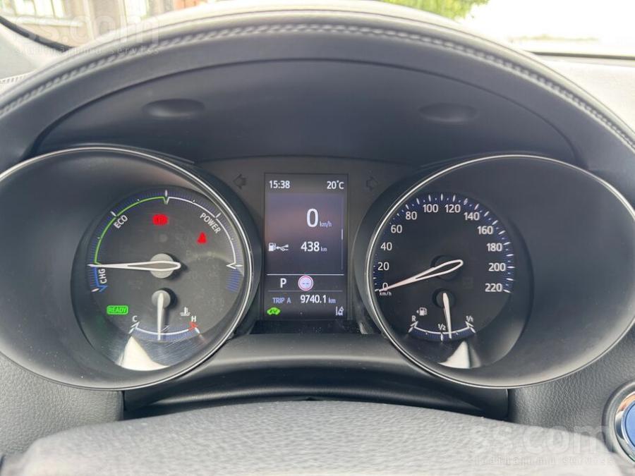 Серый Тойота C-HR 2021 в Рига, объемом двигателя 1.80 л и пробегом 40 тыс. км за 20000 €, фото 15 на AUTOMOTO.COM.LV