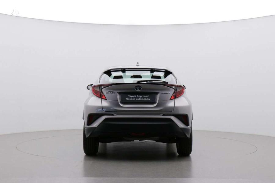 Pelēks Toyota C-HR 2021 Viļņa, ar dzinēja tilpumu 1.80 L un nobraukumu 91 tūkst. km par 22900 €, foto 6 vietnē AUTOMOTO.COM.LV