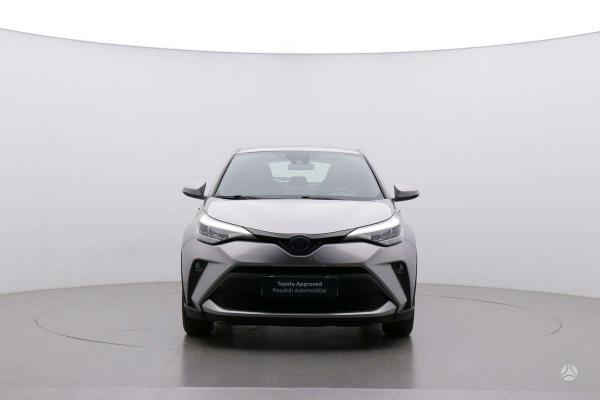 Grey Toyota C-HR 2021 in Vilnius, with an engine capacity of 1.80 L and mileage of 91 thousand km for 22900 €, photo 7 on AUTOMOTO.COM.LV