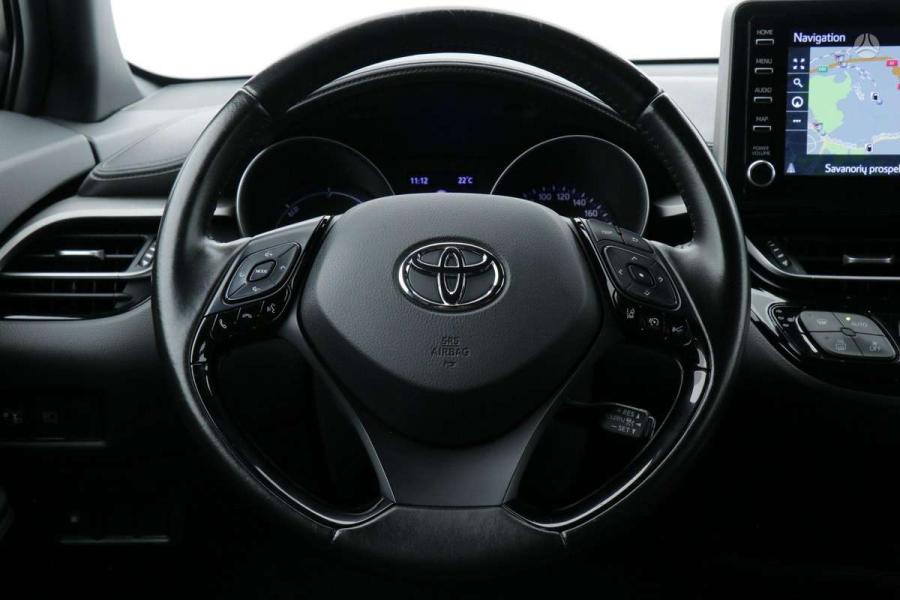 Pelēks Toyota C-HR 2021 Viļņa, ar dzinēja tilpumu 1.80 L un nobraukumu 91 tūkst. km par 22900 €, foto 14 vietnē AUTOMOTO.COM.LV