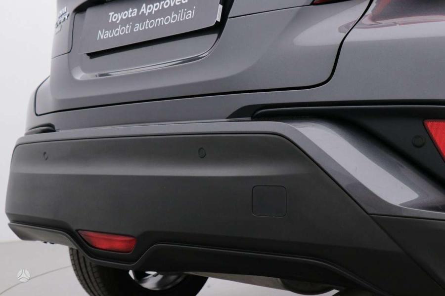 Серый Тойота C-HR 2021 в Вильнюс, объемом двигателя 1.80 л и пробегом 82 тыс. км за 23900 €, фото 22 на AUTOMOTO.COM.LV