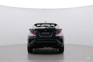 Pelēks Toyota C-HR 2021 Viļņa, ar dzinēja tilpumu 1.80 L un nobraukumu 82 tūkst. km par 23900 €, foto 6 vietnē AUTOMOTO.COM.LV