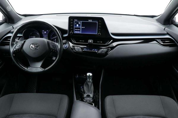 Toyota C-HR 2021 in Vilnius on AUTOMOTO.COM.LV Grey Toyota C-HR 2021 in Vilnius, with an engine capacity of 1.80 L and mileage of 82 thousand km for 23900 €, photo 8 on AUTOMOTO.COM.LV
