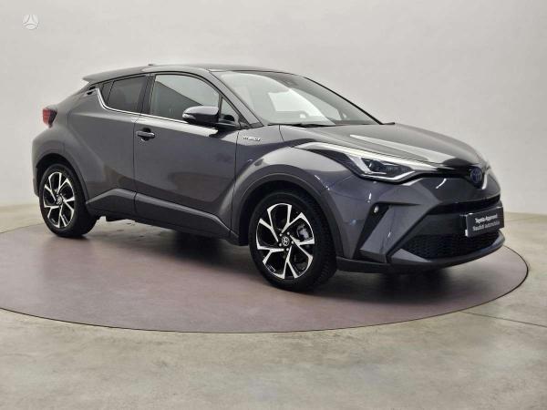 Серый Тойота C-HR 2021 в Паневежис, объемом двигателя 1.99 л и пробегом 80 тыс. км за 22990 €, фото 4 на AUTOMOTO.COM.LV