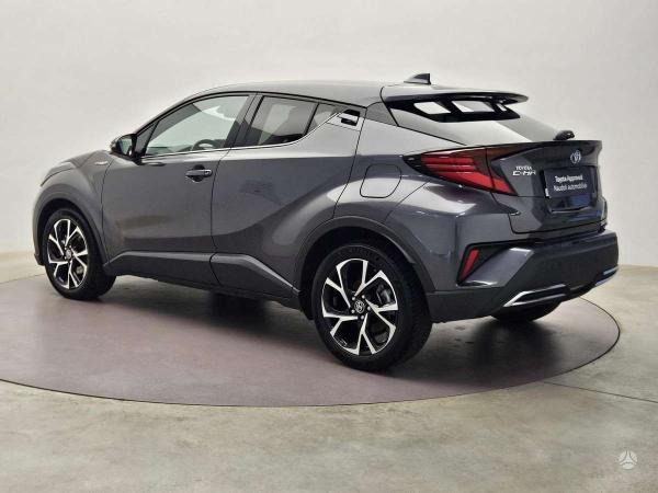 Серый Тойота C-HR 2021 в Паневежис, объемом двигателя 1.99 л и пробегом 80 тыс. км за 22990 €, фото 7 на AUTOMOTO.COM.LV