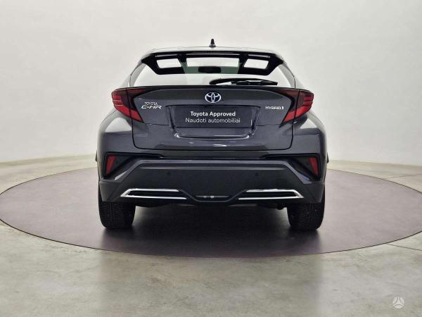 Серый Тойота C-HR 2021 в Паневежис, объемом двигателя 1.99 л и пробегом 80 тыс. км за 22990 €, фото 8 на AUTOMOTO.COM.LV