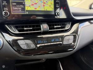 Grey Toyota C-HR 2021 in Vilnius, with an engine capacity of 1.80 L and mileage of 85 thousand km for 18300 €, photo 23 on AUTOMOTO.COM.LV