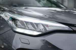 Серый Тойота C-HR 2021 в Вильнюс, объемом двигателя 1.80 л и пробегом 122 тыс. км за 19900 €, фото 4 на AUTOMOTO.COM.LV
