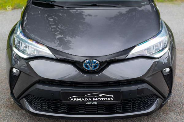 Серый Тойота C-HR 2021 в Вильнюс, объемом двигателя 1.80 л и пробегом 122 тыс. км за 19900 €, фото 6 на AUTOMOTO.COM.LV
