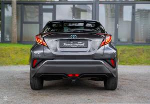Серый Тойота C-HR 2021 в Вильнюс, объемом двигателя 1.80 л и пробегом 122 тыс. км за 19900 €, фото 16 на AUTOMOTO.COM.LV