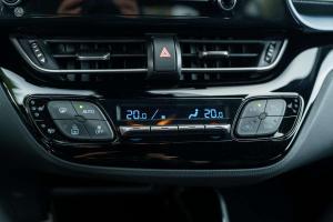 Серый Тойота C-HR 2021 в Вильнюс, объемом двигателя 1.80 л и пробегом 122 тыс. км за 19900 €, фото 30 на AUTOMOTO.COM.LV