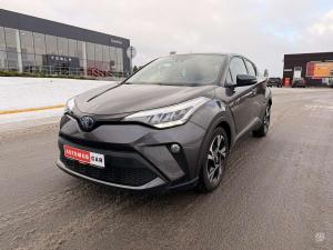 Серый Тойота C-HR 2022 в Вильнюс, объемом двигателя 1.80 л и пробегом 210 тыс. км за 17900 €, фото  на AUTOMOTO.COM.LV