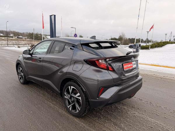 Серый Тойота C-HR 2022 в Вильнюс, объемом двигателя 1.80 л и пробегом 210 тыс. км за 17900 €, фото 9 на AUTOMOTO.COM.LV