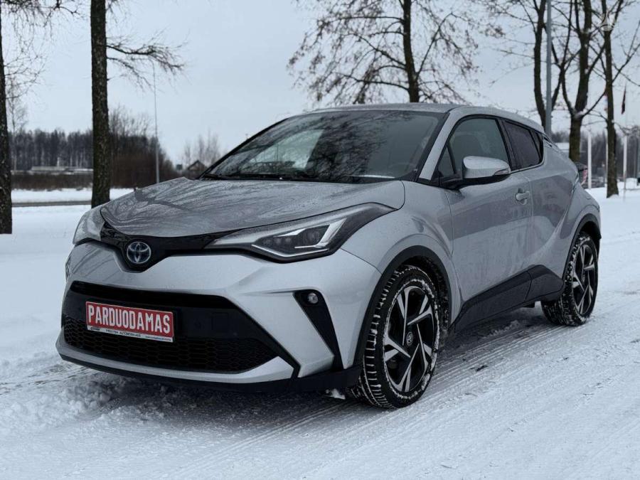 Серый Тойота C-HR 2022 в Паневежис, объемом двигателя 1.80 л и пробегом 86 тыс. км за 20800 €, фото 2 на AUTOMOTO.COM.LV