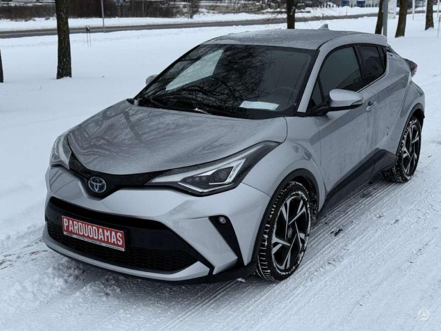 Серый Тойота C-HR 2022 в Паневежис, объемом двигателя 1.80 л и пробегом 86 тыс. км за 20800 €, фото 4 на AUTOMOTO.COM.LV