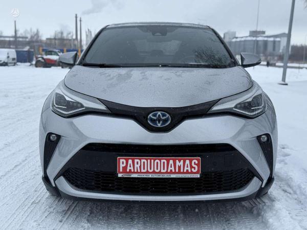 Серый Тойота C-HR 2022 в Паневежис, объемом двигателя 1.80 л и пробегом 86 тыс. км за 20800 €, фото 5 на AUTOMOTO.COM.LV