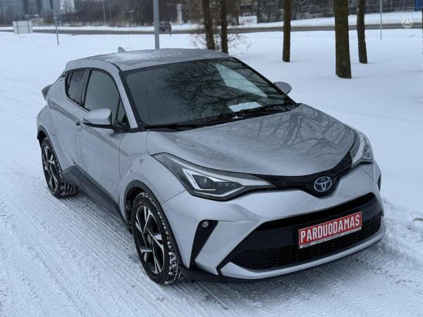 Серый Тойота C-HR 2022 в Паневежис, объемом двигателя 1.80 л и пробегом 86 тыс. км за 20800 €, фото 6 на AUTOMOTO.COM.LV