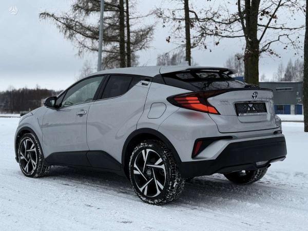 Серый Тойота C-HR 2022 в Паневежис, объемом двигателя 1.80 л и пробегом 86 тыс. км за 20800 €, фото 10 на AUTOMOTO.COM.LV