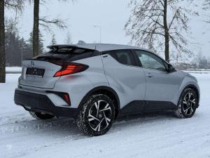 Серый Тойота C-HR 2022 в Паневежис, объемом двигателя 1.80 л и пробегом 86 тыс. км за 20800 €, фото 16 на AUTOMOTO.COM.LV
