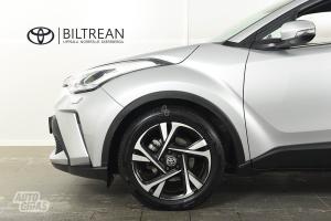 Grey Toyota C-HR 2022 in Kaunas, with an engine capacity of 0.00 L and mileage of 19 thousand km for 27560 €, photo 16 on AUTOMOTO.COM.LV