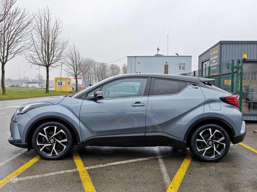 Pelēks Toyota C-HR 2022 Klaipėda, ar dzinēja tilpumu 1.80 L un nobraukumu 169 tūkst. km par 19999 €, foto 8 vietnē AUTOMOTO.COM.LV