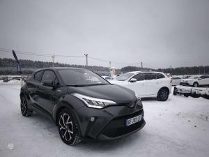 Серый Тойота C-HR 2022 в Вильнюс, объемом двигателя 1.80 л и пробегом 145 тыс. км за 18500 €, фото 3 на AUTOMOTO.COM.LV