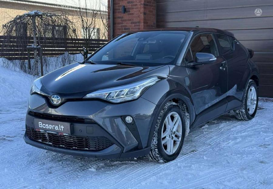 Серый Тойота C-HR 2022 в Шяуляй, объемом двигателя 1.80 л и пробегом 165 тыс. км за 17990 €, фото 1 на AUTOMOTO.COM.LV