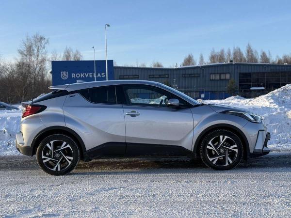 Pelēks Toyota C-HR 2022 Panevēža, ar dzinēja tilpumu 1.80 L un nobraukumu 86 tūkst. km par 20800 €, foto 10 vietnē AUTOMOTO.COM.LV