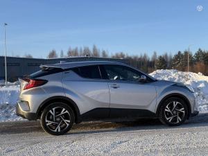 Серый Тойота C-HR 2022 в Паневежис, объемом двигателя 1.80 л и пробегом 86 тыс. км за 20800 €, фото 11 на AUTOMOTO.COM.LV