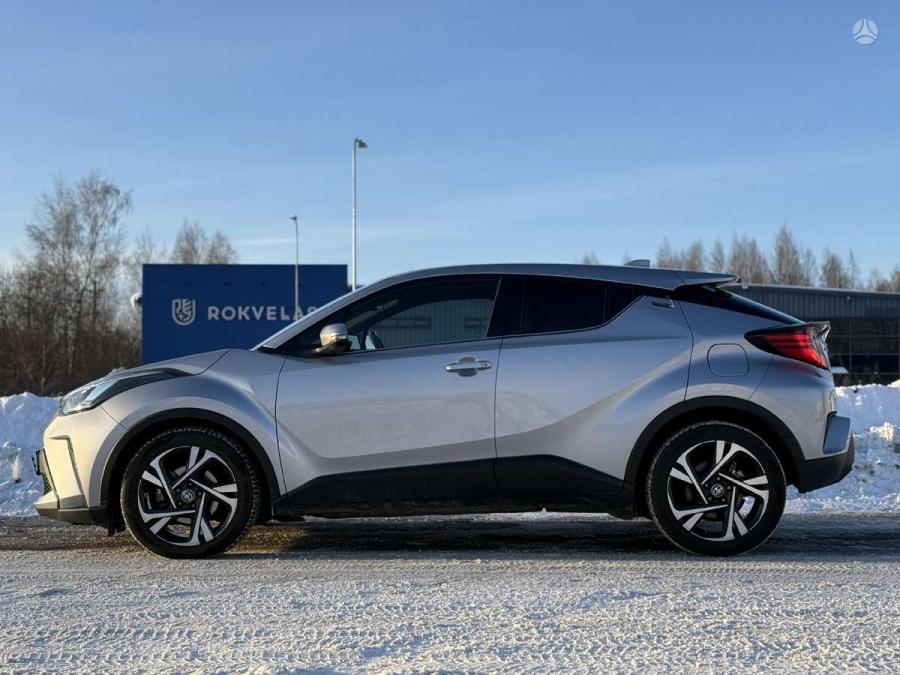 Серый Тойота C-HR 2022 в Паневежис, объемом двигателя 1.80 л и пробегом 86 тыс. км за 20800 €, фото 12 на AUTOMOTO.COM.LV