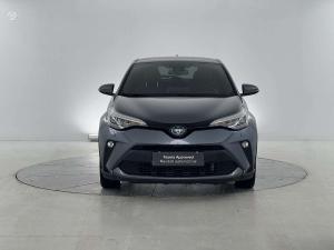 Серый Тойота C-HR 2022 в Вильнюс, объемом двигателя 1.80 л и пробегом 58 тыс. км за 21900 €, фото 5 на AUTOMOTO.COM.LV