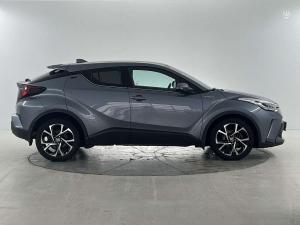 Серый Тойота C-HR 2022 в Вильнюс, объемом двигателя 1.80 л и пробегом 58 тыс. км за 21900 €, фото 16 на AUTOMOTO.COM.LV