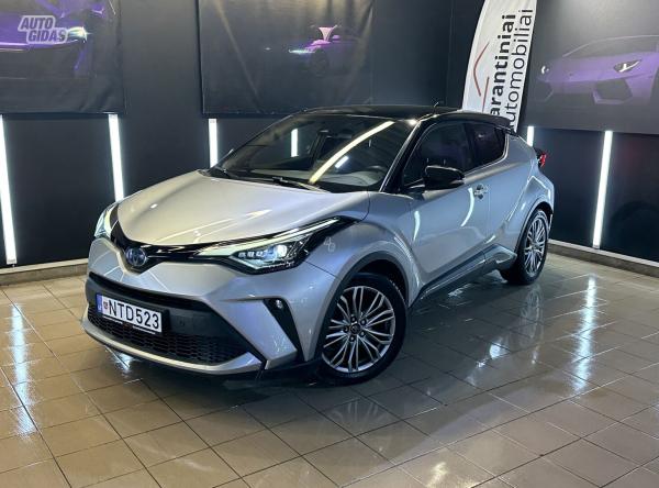 Pelēks Toyota C-HR 2022 Avižieniai, ar dzinēja tilpumu 1.80 L un nobraukumu 124 tūkst. km par 23250 €, foto 1 vietnē AUTOMOTO.COM.LV