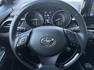 Серый Тойота C-HR 2022 в Авиженяй, объемом двигателя 1.80 л и пробегом 124 тыс. км за 23250 €, фото 7 на AUTOMOTO.COM.LV