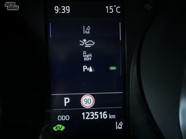 Pelēks Toyota C-HR 2022 Avižieniai, ar dzinēja tilpumu 1.80 L un nobraukumu 124 tūkst. km par 23250 €, foto 8 vietnē AUTOMOTO.COM.LV