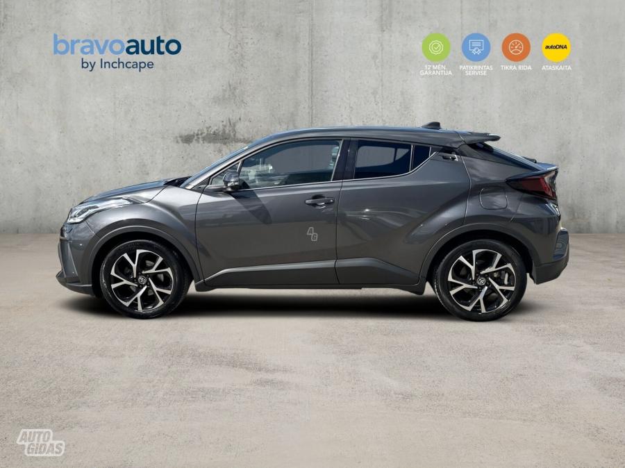 Pelēks Toyota C-HR 2022 Kauņa, ar dzinēja tilpumu 1.80 L un nobraukumu 84 tūkst. km par 22971 €, foto 3 vietnē AUTOMOTO.COM.LV