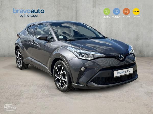Grey Toyota C-HR 2022 in Kaunas, with an engine capacity of 1.80 L and mileage of 84 thousand km for 22971 €, photo 7 on AUTOMOTO.COM.LV