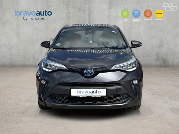 Grey Toyota C-HR 2022 in Kaunas, with an engine capacity of 1.80 L and mileage of 84 thousand km for 22971 €, photo 8 on AUTOMOTO.COM.LV