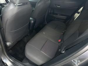Pelēks Toyota C-HR 2022 Kauņa, ar dzinēja tilpumu 1.80 L un nobraukumu 84 tūkst. km par 22971 €, foto 11 vietnē AUTOMOTO.COM.LV