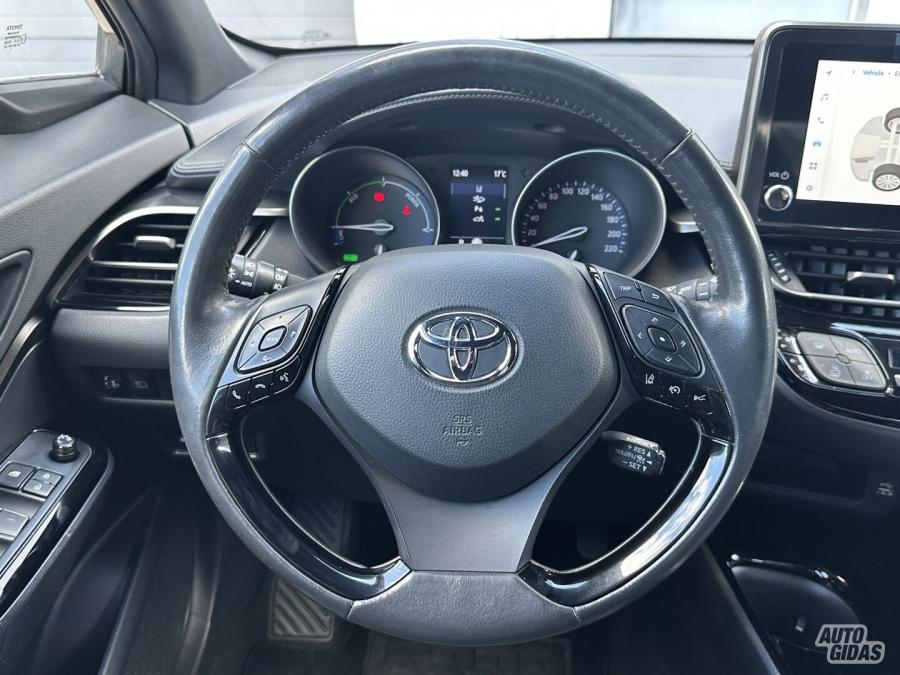 Pelēks Toyota C-HR 2022 Kauņa, ar dzinēja tilpumu 1.80 L un nobraukumu 84 tūkst. km par 22971 €, foto 15 vietnē AUTOMOTO.COM.LV