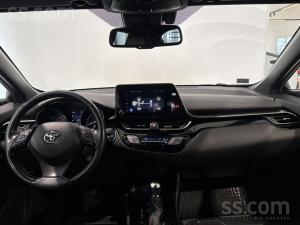 Серый Тойота C-HR 2022 в Вентспилс, объемом двигателя 1.80 л и пробегом 105 тыс. км за 20490 €, фото 10 на AUTOMOTO.COM.LV