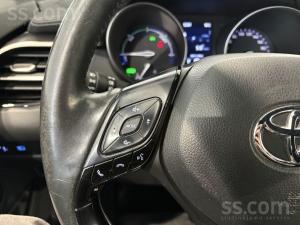 Серый Тойота C-HR 2022 в Вентспилс, объемом двигателя 1.80 л и пробегом 105 тыс. км за 20490 €, фото 15 на AUTOMOTO.COM.LV