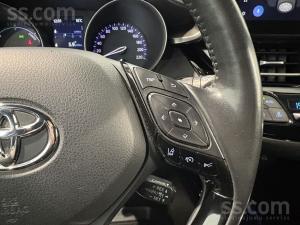 Серый Тойота C-HR 2022 в Вентспилс, объемом двигателя 1.80 л и пробегом 105 тыс. км за 20490 €, фото 16 на AUTOMOTO.COM.LV