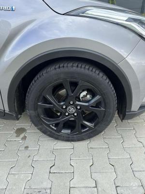 Grey Toyota C-HR 2022 in Vilnius, with an engine capacity of 1.80 L and mileage of 157 thousand km for 18650 €, photo 15 on AUTOMOTO.COM.LV