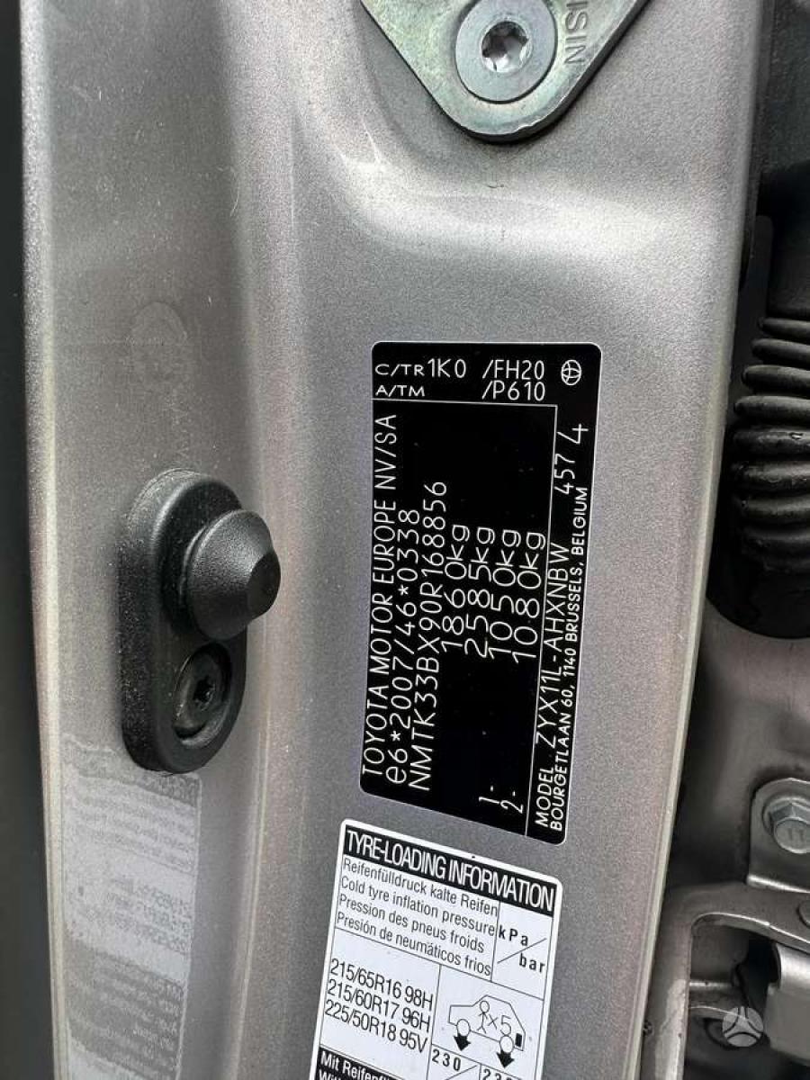 Grey Toyota C-HR 2022 in Vilnius, with an engine capacity of 1.80 L and mileage of 157 thousand km for 18650 €, photo 16 on AUTOMOTO.COM.LV