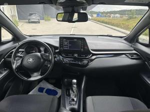 Grey Toyota C-HR 2022 in Vilnius, with an engine capacity of 1.80 L and mileage of 157 thousand km for 18650 €, photo 25 on AUTOMOTO.COM.LV