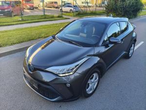 Grey Toyota C-HR 2022 in Vilnius, with an engine capacity of 1.80 L and mileage of 279 thousand km for 15500 €, photo 22 on AUTOMOTO.COM.LV